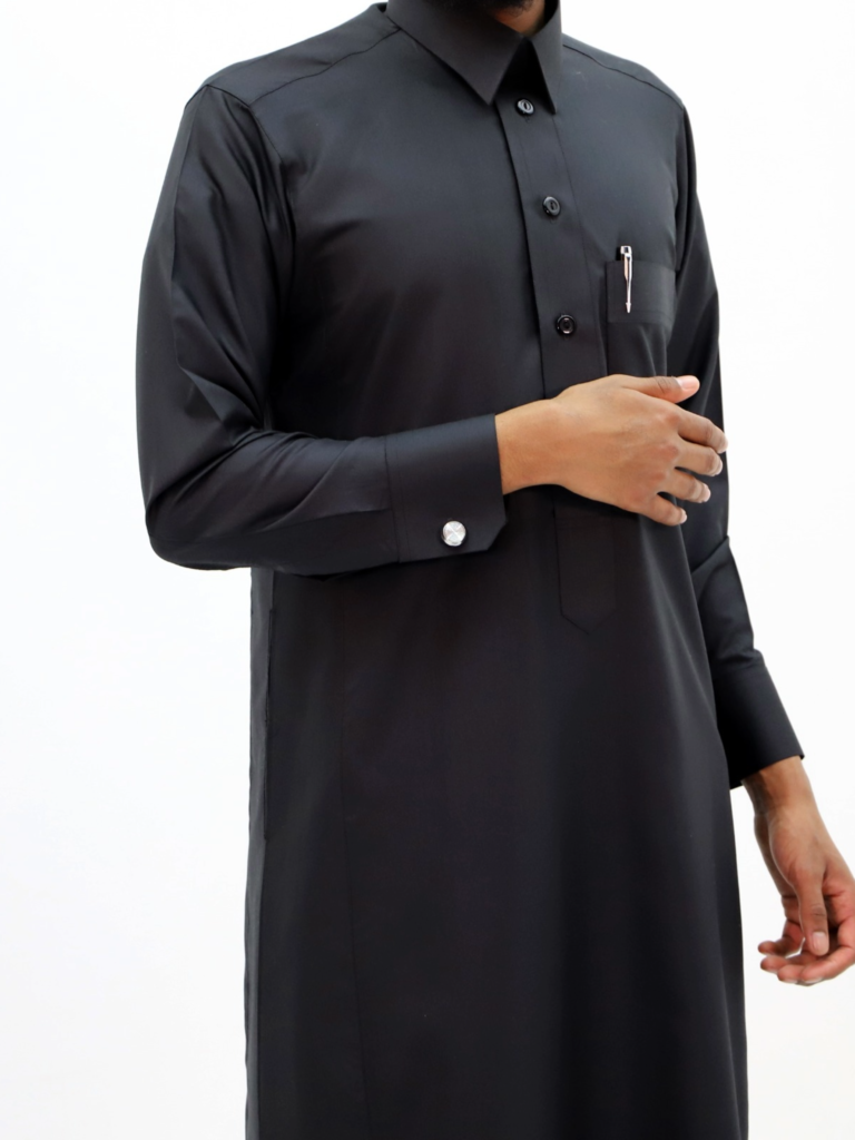 Black Saudi Collared Thobe | As Saaliheen